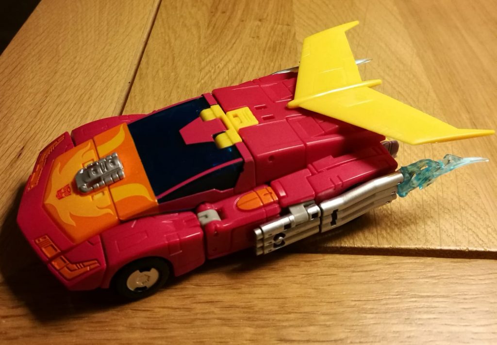 Is Studio Series 86 Hot Rod Better Than Masterpiece Hot Rod? - Auto ...