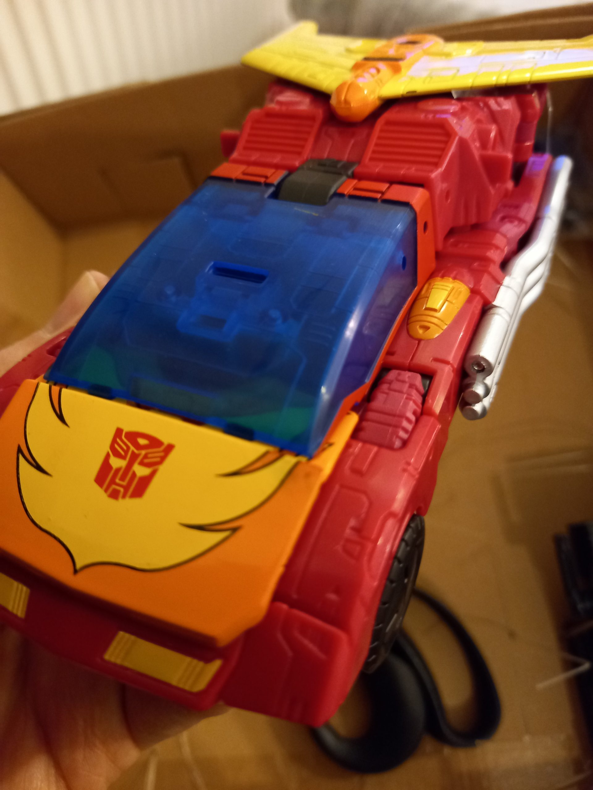 Transformers Kingdom Rodimus Prime Toy Review - Auto Assembly